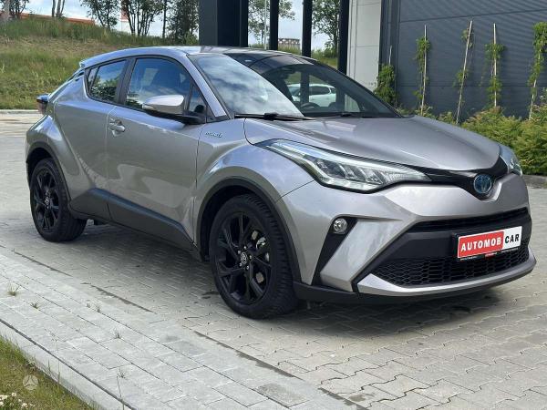 Серый Тойота C-HR 2022 в Вильнюс, объемом двигателя 1.80 л и пробегом 157 тыс. км за 18650 €, фото 1 на AUTOMOTO.COM.LV