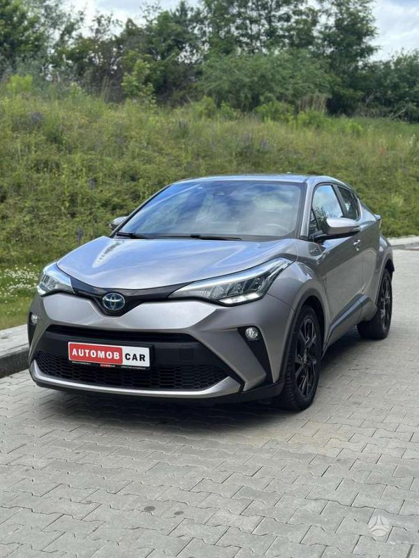 Серый Тойота C-HR 2022 в Вильнюс, объемом двигателя 1.80 л и пробегом 157 тыс. км за 18650 €, фото 5 на AUTOMOTO.COM.LV
