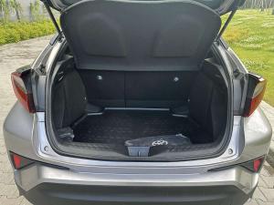 Grey Toyota C-HR 2022 in Vilnius, with an engine capacity of 1.80 L and mileage of 157 thousand km for 18650 €, photo 14 on AUTOMOTO.COM.LV