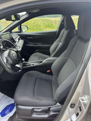 Grey Toyota C-HR 2022 in Vilnius, with an engine capacity of 1.80 L and mileage of 157 thousand km for 18650 €, photo 18 on AUTOMOTO.COM.LV