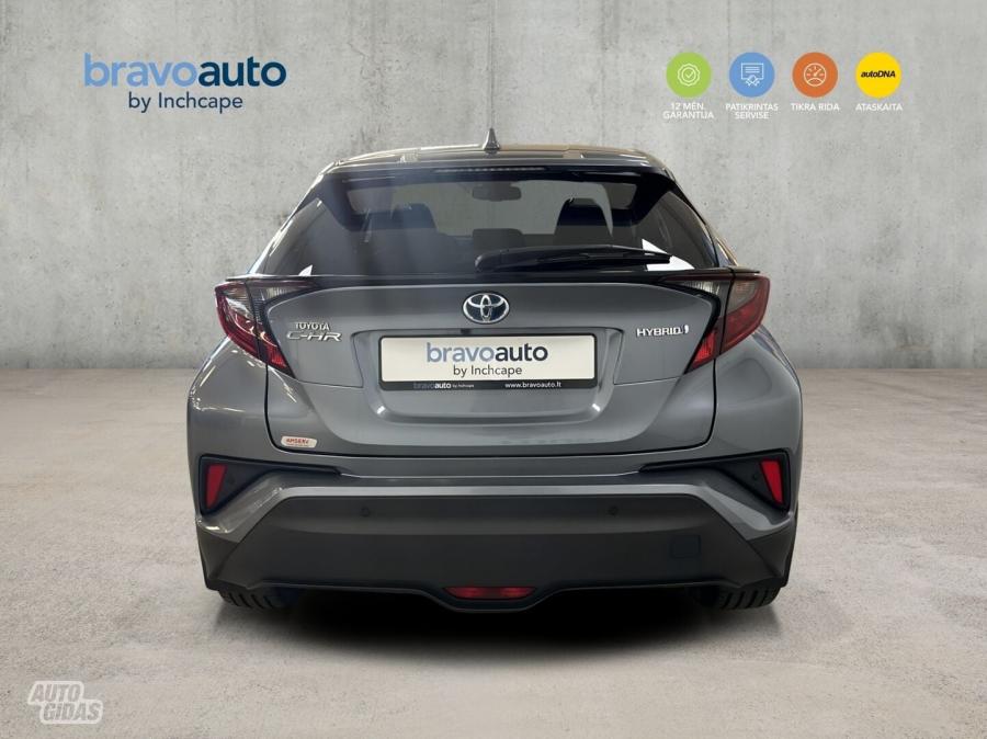 Серый Тойота C-HR 2022 в Вильнюс, объемом двигателя 1.80 л и пробегом 79 тыс. км за 23500 €, фото 5 на AUTOMOTO.COM.LV