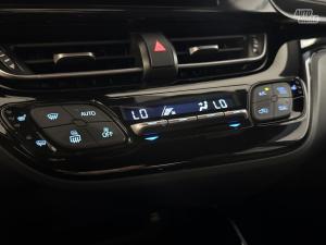 Серый Тойота C-HR 2022 в Вильнюс, объемом двигателя 1.80 л и пробегом 79 тыс. км за 23500 €, фото 18 на AUTOMOTO.COM.LV