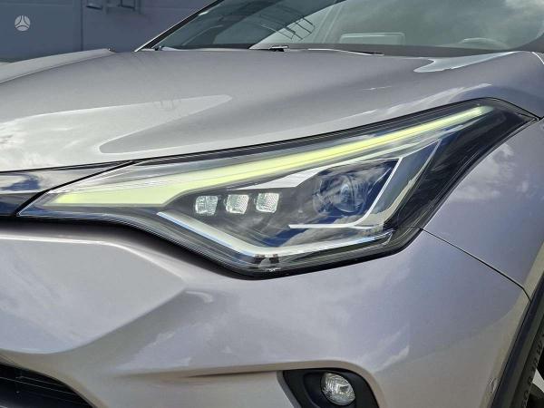 Серый Тойота C-HR 2022 в Шяуляй, объемом двигателя 1.99 л и пробегом 127 тыс. км за 20950 €, фото 9 на AUTOMOTO.COM.LV