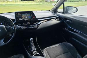 Серый Тойота C-HR 2022 в Шяуляй, объемом двигателя 1.99 л и пробегом 127 тыс. км за 20950 €, фото 22 на AUTOMOTO.COM.LV