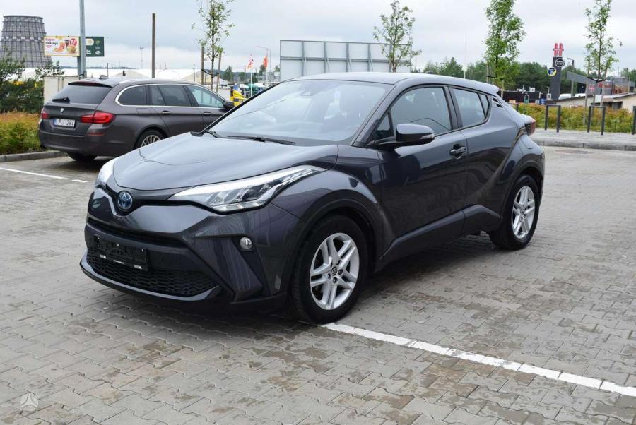 Серый Тойота C-HR 2022 в Вильнюс, объемом двигателя 1.99 л и пробегом 201 тыс. км за 19200 €, фото 4 на AUTOMOTO.COM.LV