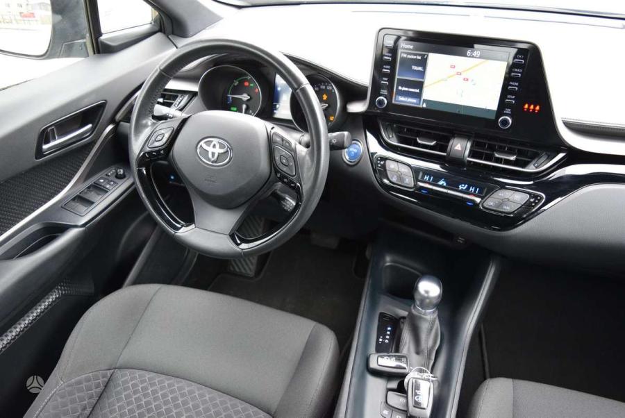 Серый Тойота C-HR 2022 в Вильнюс, объемом двигателя 1.99 л и пробегом 201 тыс. км за 19200 €, фото 14 на AUTOMOTO.COM.LV