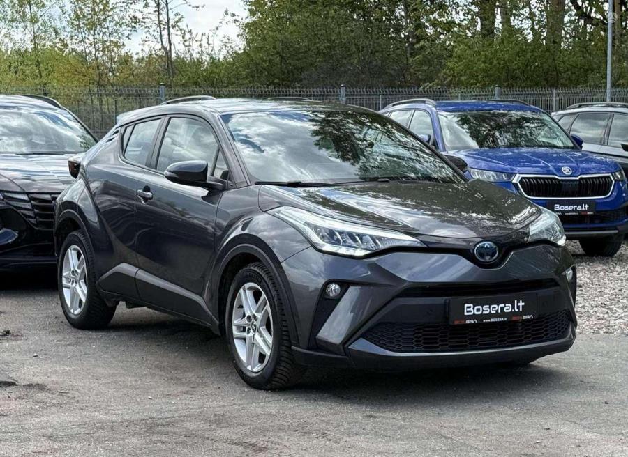 Серый Тойота C-HR 2022 в Вильнюс, объемом двигателя 1.80 л и пробегом 161 тыс. км за 17990 €, фото 4 на AUTOMOTO.COM.LV
