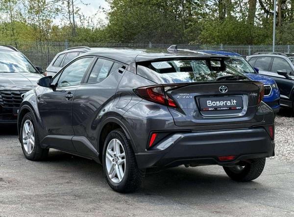 Серый Тойота C-HR 2022 в Вильнюс, объемом двигателя 1.80 л и пробегом 161 тыс. км за 17990 €, фото 7 на AUTOMOTO.COM.LV