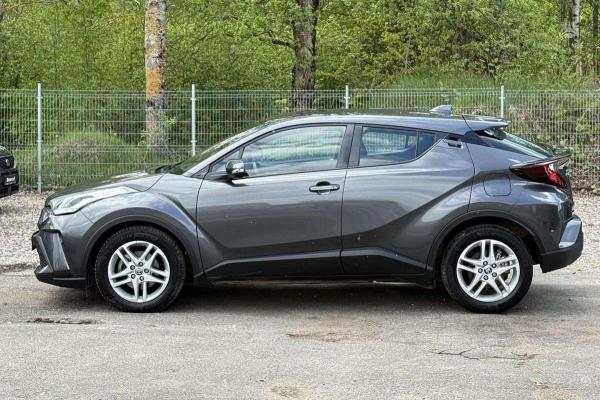 Серый Тойота C-HR 2022 в Вильнюс, объемом двигателя 1.80 л и пробегом 161 тыс. км за 17990 €, фото 8 на AUTOMOTO.COM.LV