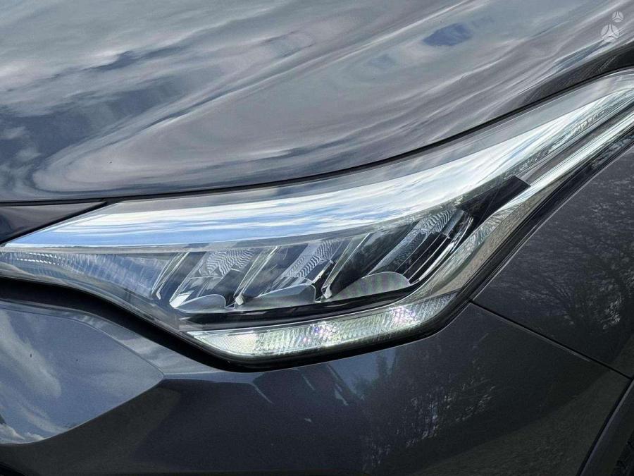 Серый Тойота C-HR 2022 в Вильнюс, объемом двигателя 1.80 л и пробегом 161 тыс. км за 17990 €, фото 10 на AUTOMOTO.COM.LV