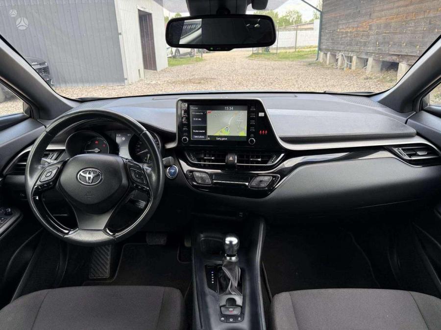 Серый Тойота C-HR 2022 в Вильнюс, объемом двигателя 1.80 л и пробегом 161 тыс. км за 17990 €, фото 24 на AUTOMOTO.COM.LV