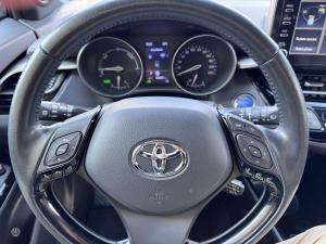 Grey Toyota C-HR 2022 in Vilnius, with an engine capacity of 1.80 L and mileage of 129 thousand km for 21500 €, photo 14 on AUTOMOTO.COM.LV