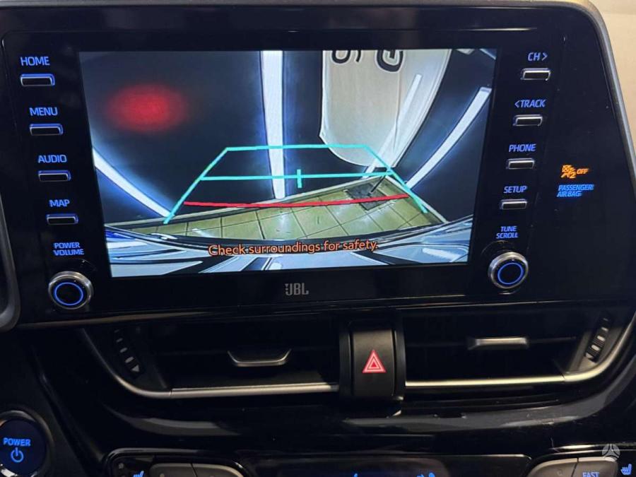 Grey Toyota C-HR 2022 in Vilnius, with an engine capacity of 1.80 L and mileage of 129 thousand km for 21500 €, photo 25 on AUTOMOTO.COM.LV