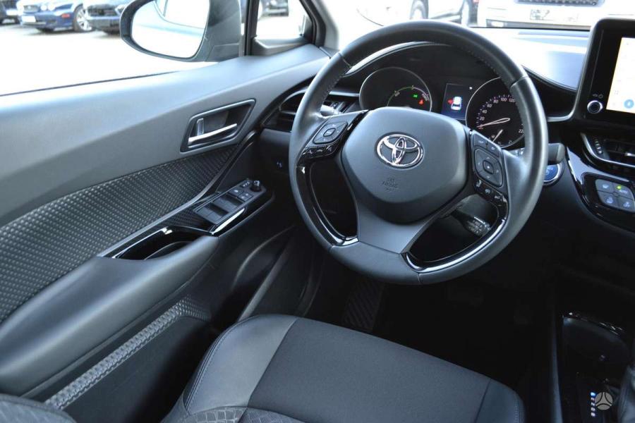 Серый Тойота C-HR 2022 в Вильнюс, объемом двигателя 1.80 л и пробегом 193 тыс. км за 18500 €, фото 17 на AUTOMOTO.COM.LV