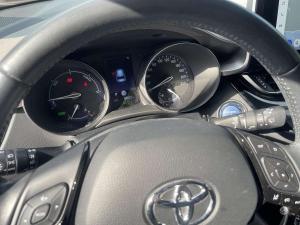 Pelēks Toyota C-HR 2022 Kauņa, ar dzinēja tilpumu 1.80 L un nobraukumu 58 tūkst. km par 20900 €, foto 13 vietnē AUTOMOTO.COM.LV