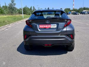 Pelēks Toyota C-HR 2022 Viļņa, ar dzinēja tilpumu 1.80 L un nobraukumu 74 tūkst. km par 20750 €, foto 6 vietnē AUTOMOTO.COM.LV