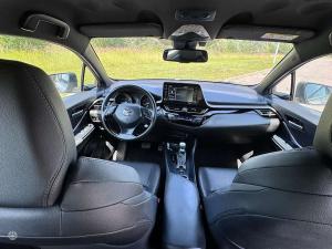 Pelēks Toyota C-HR 2022 Viļņa, ar dzinēja tilpumu 1.80 L un nobraukumu 74 tūkst. km par 20750 €, foto 20 vietnē AUTOMOTO.COM.LV