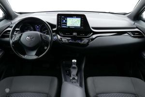Grey Toyota C-HR 2022 in Vilnius, with an engine capacity of 1.99 L and mileage of 104 thousand km for 24900 €, photo 8 on AUTOMOTO.COM.LV