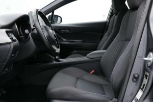 Grey Toyota C-HR 2022 in Vilnius, with an engine capacity of 1.99 L and mileage of 104 thousand km for 24900 €, photo 13 on AUTOMOTO.COM.LV