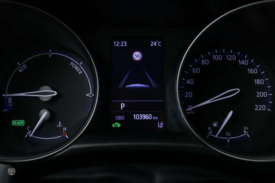 Grey Toyota C-HR 2022 in Vilnius, with an engine capacity of 1.99 L and mileage of 104 thousand km for 24900 €, photo 15 on AUTOMOTO.COM.LV