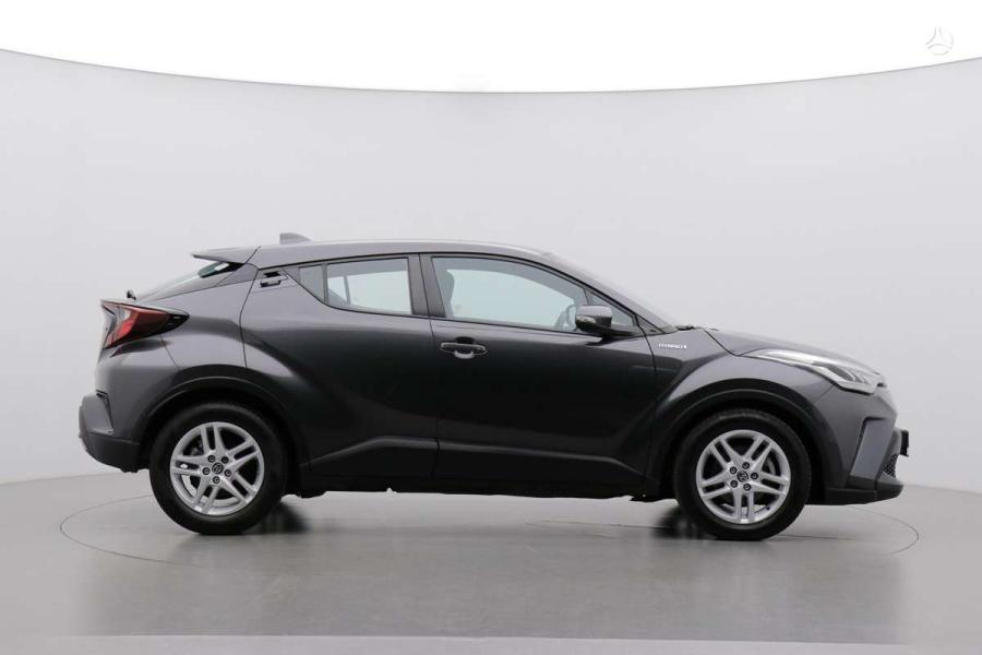 Grey Toyota C-HR 2022 in Vilnius, with an engine capacity of 1.99 L and mileage of 104 thousand km for 24900 €, photo 18 on AUTOMOTO.COM.LV