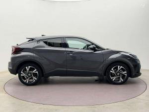 Серый Тойота C-HR 2022 в Паневежис, объемом двигателя 1.80 л и пробегом 85 тыс. км за 22790 €, фото 9 на AUTOMOTO.COM.LV