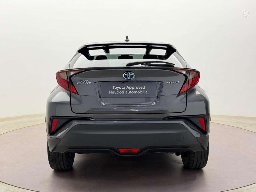 Серый Тойота C-HR 2022 в Паневежис, объемом двигателя 1.80 л и пробегом 85 тыс. км за 22790 €, фото 14 на AUTOMOTO.COM.LV