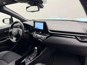 Серый Тойота C-HR 2022 в Паневежис, объемом двигателя 1.80 л и пробегом 85 тыс. км за 22790 €, фото 35 на AUTOMOTO.COM.LV