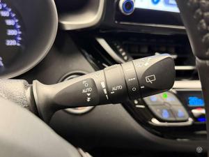 Серый Тойота C-HR 2022 в Паневежис, объемом двигателя 1.80 л и пробегом 85 тыс. км за 22790 €, фото 47 на AUTOMOTO.COM.LV