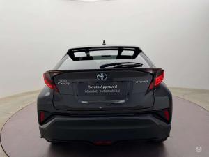 Серый Тойота C-HR 2022 в Паневежис, объемом двигателя 1.80 л и пробегом 85 тыс. км за 22790 €, фото 76 на AUTOMOTO.COM.LV