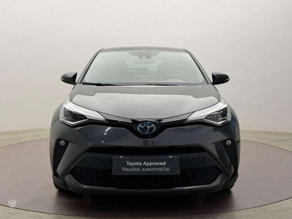 Pelēks Toyota C-HR 2022 Panevēža, ar dzinēja tilpumu 1.80 L un nobraukumu 85 tūkst. km par 23790 €, foto 2 vietnē AUTOMOTO.COM.LV