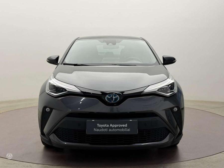 Pelēks Toyota C-HR 2022 Panevēža, ar dzinēja tilpumu 1.80 L un nobraukumu 85 tūkst. km par 23790 €, foto 3 vietnē AUTOMOTO.COM.LV