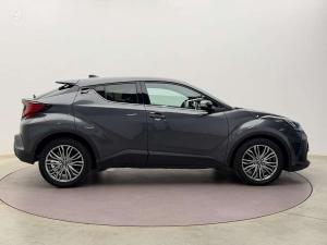 Pelēks Toyota C-HR 2022 Panevēža, ar dzinēja tilpumu 1.80 L un nobraukumu 85 tūkst. km par 23790 €, foto 5 vietnē AUTOMOTO.COM.LV
