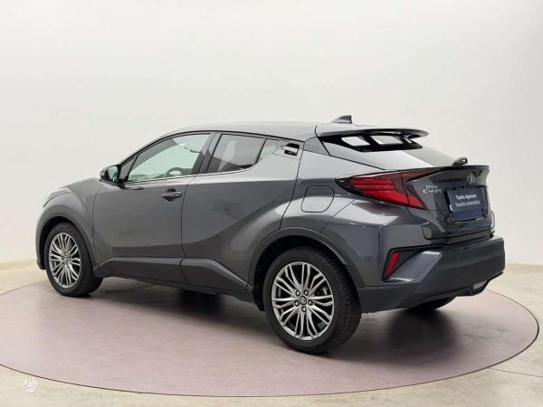 Pelēks Toyota C-HR 2022 Panevēža, ar dzinēja tilpumu 1.80 L un nobraukumu 85 tūkst. km par 23790 €, foto 6 vietnē AUTOMOTO.COM.LV
