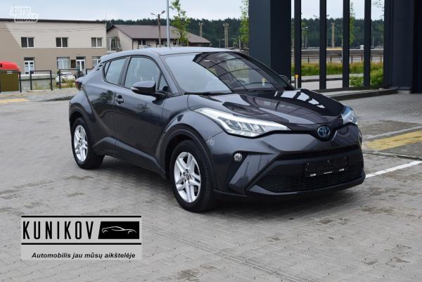 Серый Тойота C-HR 2022 в Вильнюс, объемом двигателя 2.00 л и пробегом 201 тыс. км за 19200 €, фото 1 на AUTOMOTO.COM.LV