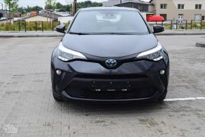 Pelēks Toyota C-HR 2022 Viļņa, ar dzinēja tilpumu 2.00 L un nobraukumu 201 tūkst. km par 19200 €, foto 3 vietnē AUTOMOTO.COM.LV