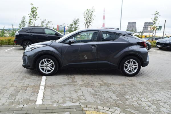Серый Тойота C-HR 2022 в Вильнюс, объемом двигателя 2.00 л и пробегом 201 тыс. км за 19200 €, фото 4 на AUTOMOTO.COM.LV