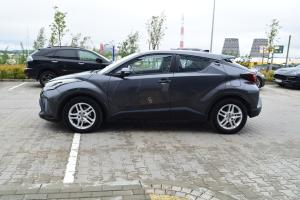 Pelēks Toyota C-HR 2022 Viļņa, ar dzinēja tilpumu 2.00 L un nobraukumu 201 tūkst. km par 19200 €, foto 5 vietnē AUTOMOTO.COM.LV