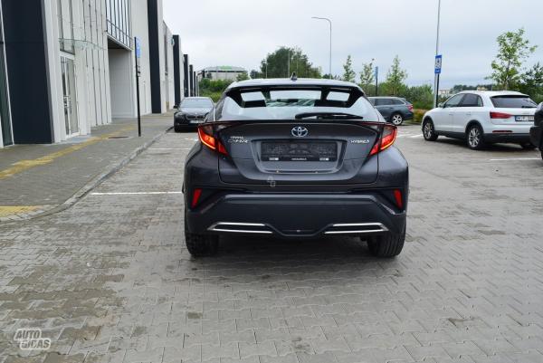 Серый Тойота C-HR 2022 в Вильнюс, объемом двигателя 2.00 л и пробегом 201 тыс. км за 19200 €, фото 6 на AUTOMOTO.COM.LV