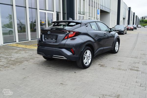 Серый Тойота C-HR 2022 в Вильнюс, объемом двигателя 2.00 л и пробегом 201 тыс. км за 19200 €, фото 7 на AUTOMOTO.COM.LV