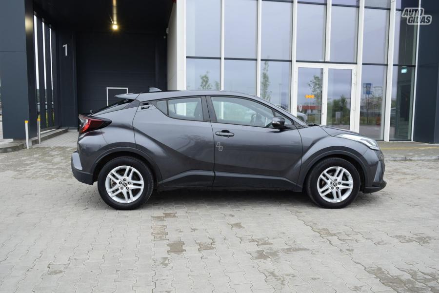 Pelēks Toyota C-HR 2022 Viļņa, ar dzinēja tilpumu 2.00 L un nobraukumu 201 tūkst. km par 19200 €, foto 9 vietnē AUTOMOTO.COM.LV