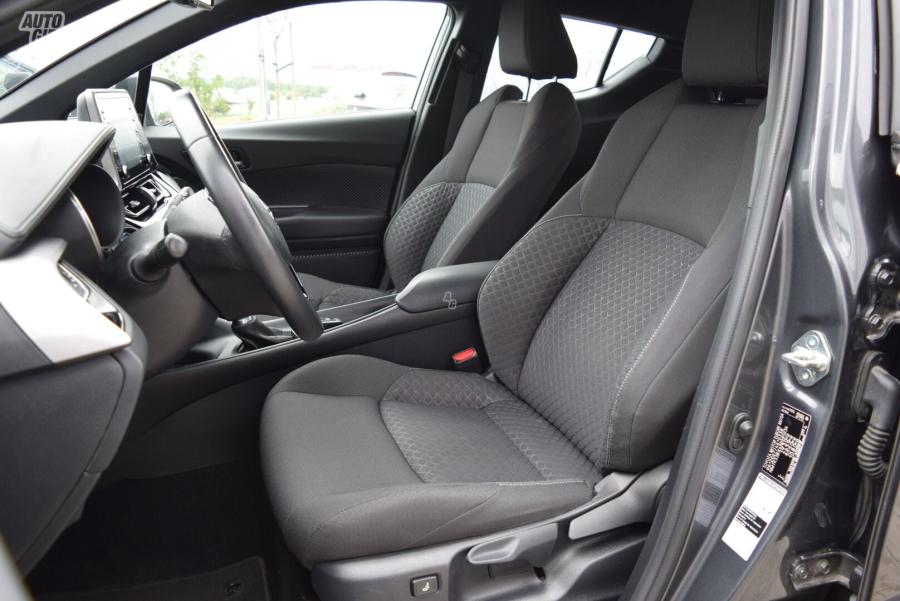 Pelēks Toyota C-HR 2022 Viļņa, ar dzinēja tilpumu 2.00 L un nobraukumu 201 tūkst. km par 19200 €, foto 10 vietnē AUTOMOTO.COM.LV