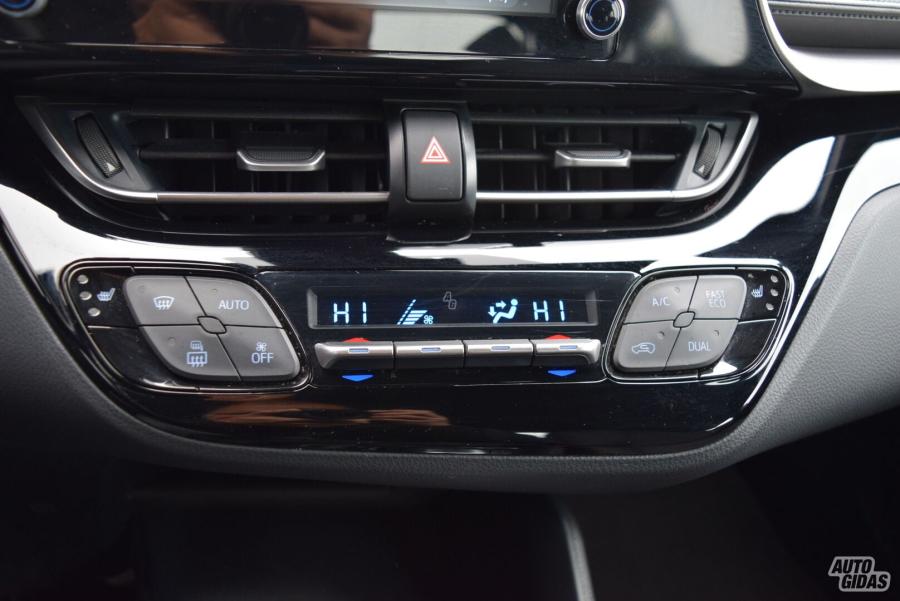 Pelēks Toyota C-HR 2022 Viļņa, ar dzinēja tilpumu 2.00 L un nobraukumu 201 tūkst. km par 19200 €, foto 18 vietnē AUTOMOTO.COM.LV