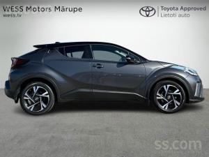 Серый Тойота C-HR 2022 в Рига, объемом двигателя 1.80 л и пробегом 62 тыс. км за 22990 €, фото 16 на AUTOMOTO.COM.LV