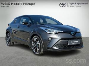 Серый Тойота C-HR 2022 в Рига, объемом двигателя 1.80 л и пробегом 62 тыс. км за 22990 €, фото 18 на AUTOMOTO.COM.LV