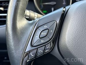Серый Тойота C-HR 2022 в Рига, объемом двигателя 1.80 л и пробегом 62 тыс. км за 22990 €, фото 21 на AUTOMOTO.COM.LV
