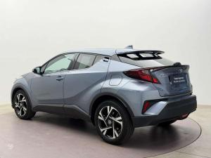 Серый Тойота C-HR 2022 в Паневежис, объемом двигателя 1.80 л и пробегом 98 тыс. км за 21990 €, фото 7 на AUTOMOTO.COM.LV