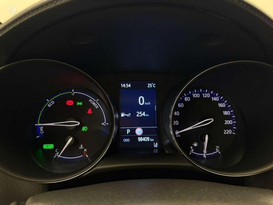 Серый Тойота C-HR 2022 в Паневежис, объемом двигателя 1.80 л и пробегом 98 тыс. км за 21990 €, фото 26 на AUTOMOTO.COM.LV