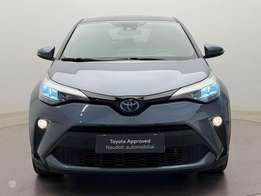 Серый Тойота C-HR 2022 в Паневежис, объемом двигателя 1.80 л и пробегом 98 тыс. км за 21990 €, фото 36 на AUTOMOTO.COM.LV