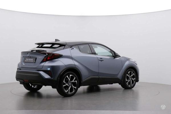 Pelēks Toyota C-HR 2022 Viļņa, ar dzinēja tilpumu 1.80 L un nobraukumu 33 tūkst. km par 25500 €, foto 3 vietnē AUTOMOTO.COM.LV